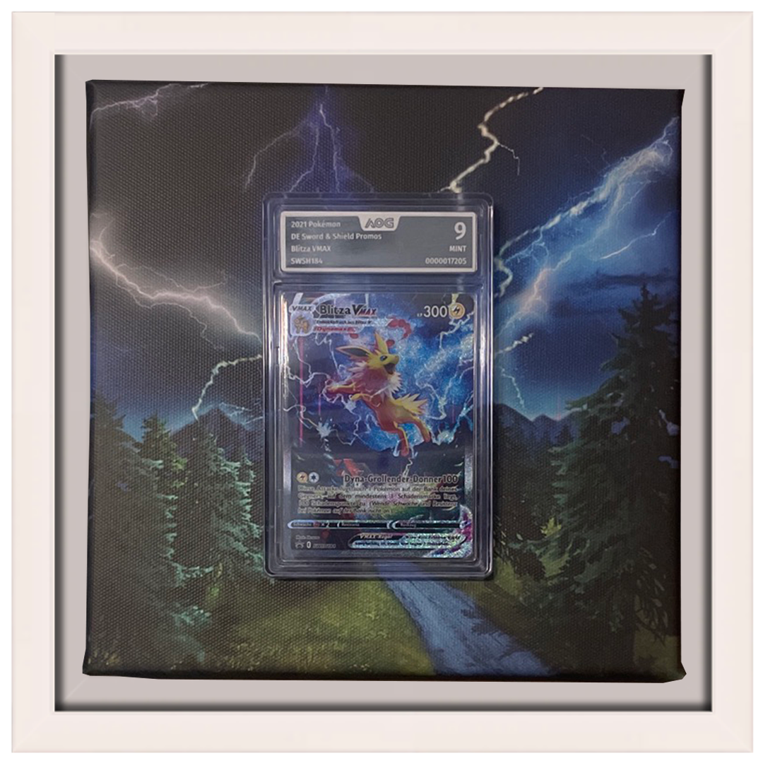Jolteon Vmax Pokemon TCG: Eevee Evolutions Jolteon VMAX Premium